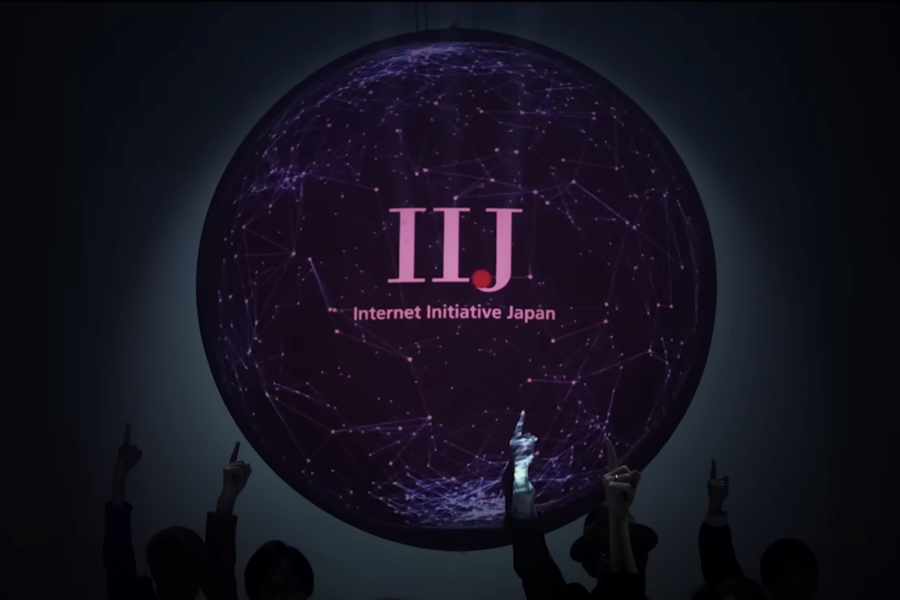 Vivienne OFFICIAL WEB SITE